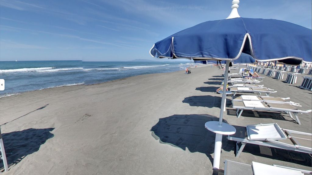 Italiaanse jongen levend begraven na instorting zelf gegraven kuil