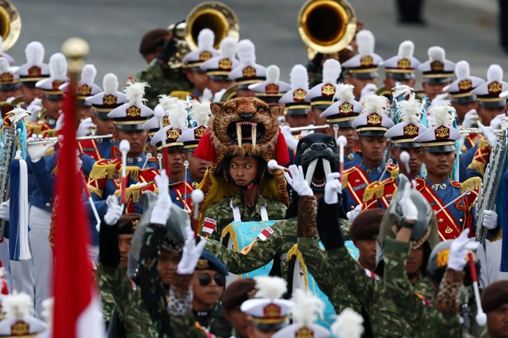 France marks Bastille Day with grand Paris parade, celebrations