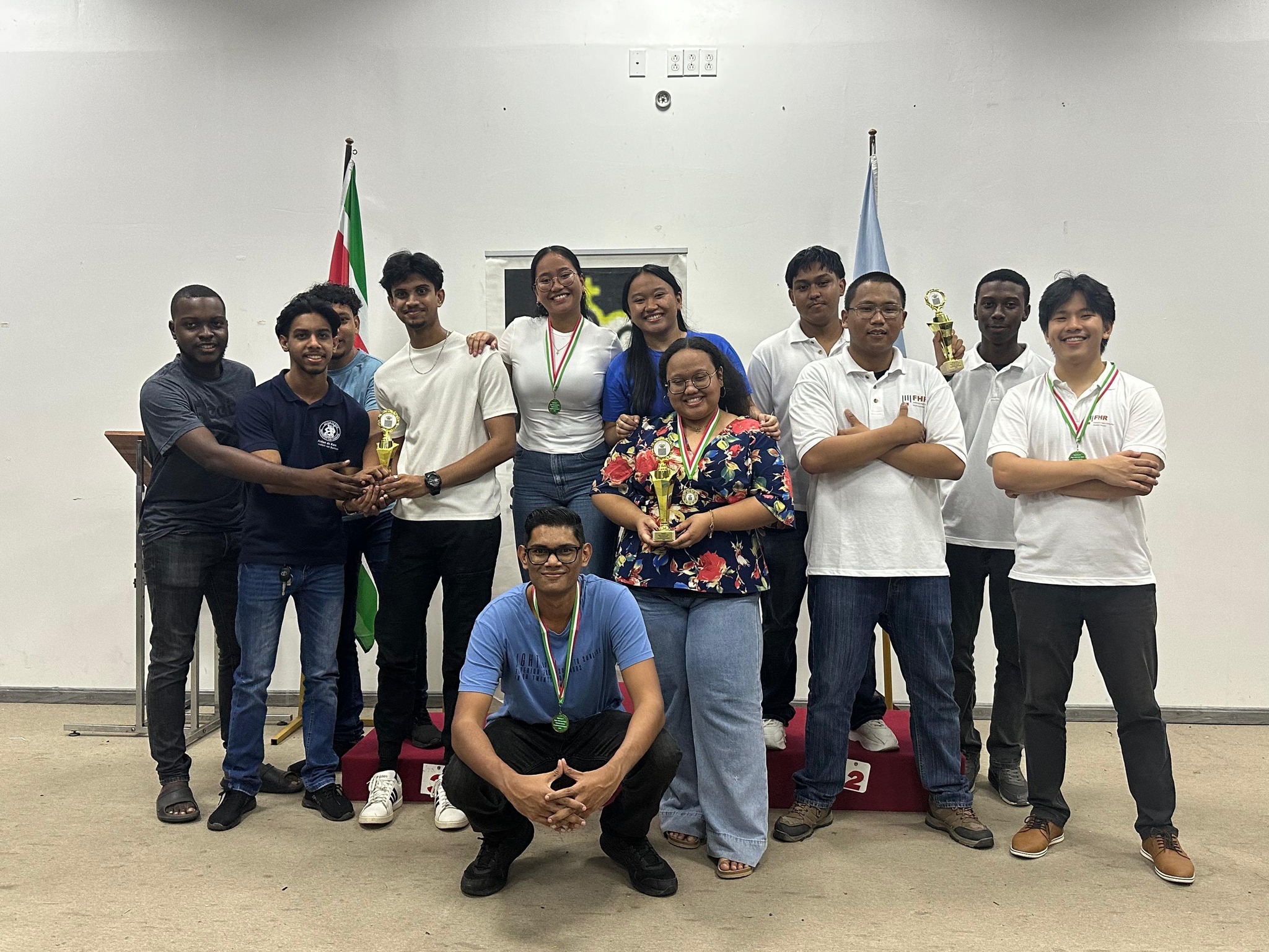 AdeKUS voor vierde jaar op rij kampioen Scholenschaak