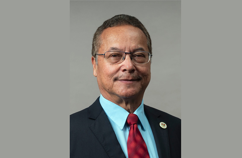 Tjon-A-Fat bij acclamatie herkozen voor derde termijn als SOC-voorzitter