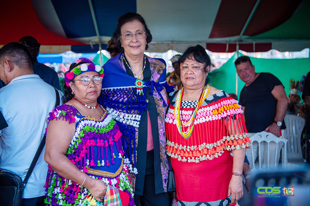 President belooft Inheemsen officiële erkenning en bescherming woongebieden