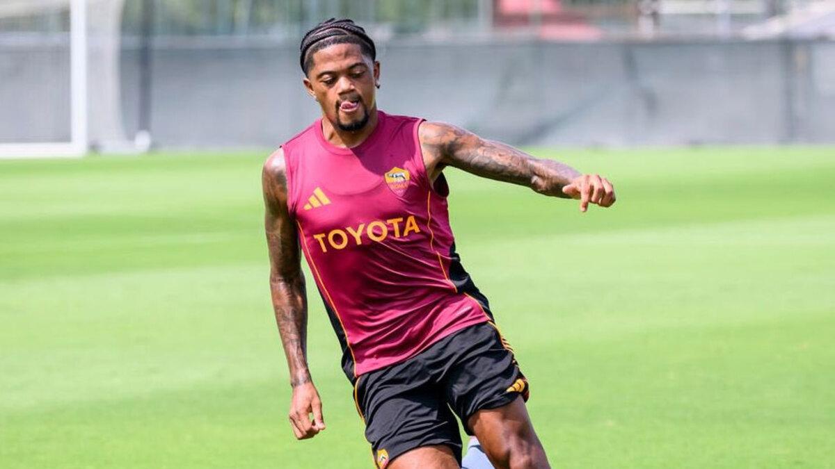 AS Roma-aanwinst Bailly raakt op dag van presentatie direct geblesseerd