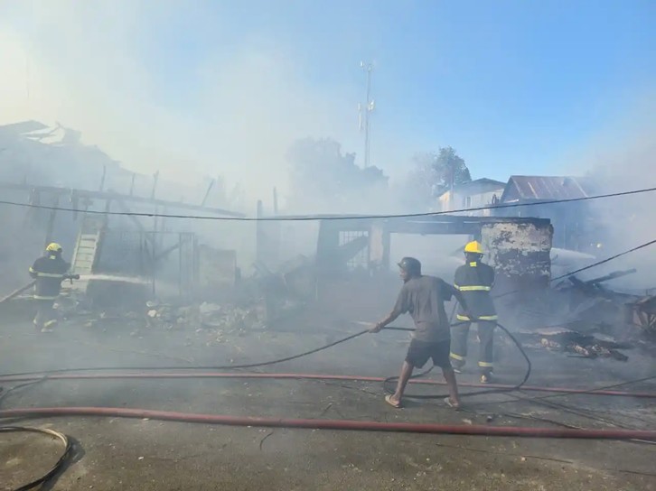 Albouystown fire wipes out five homes