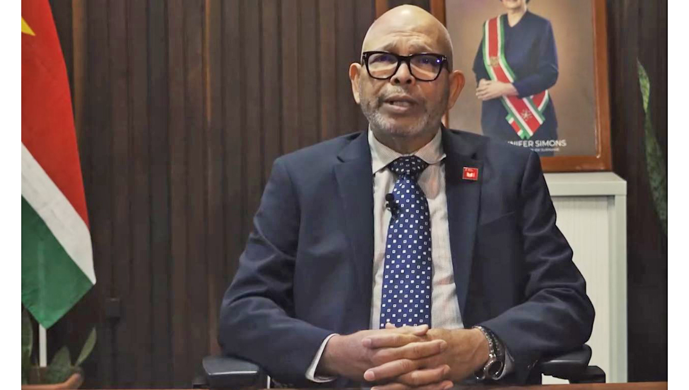 Teachers from IMEAO 3 demand action from Education minister