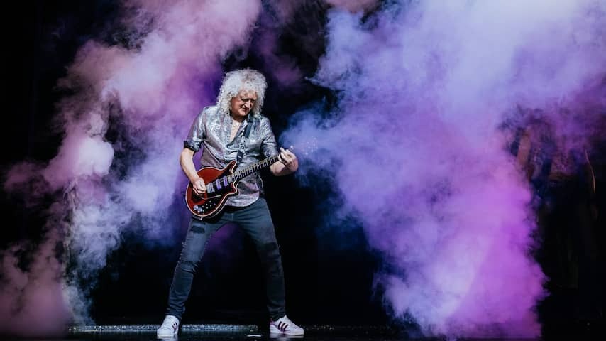 Queen-gitarist Brian May verrast met gitaarsolo