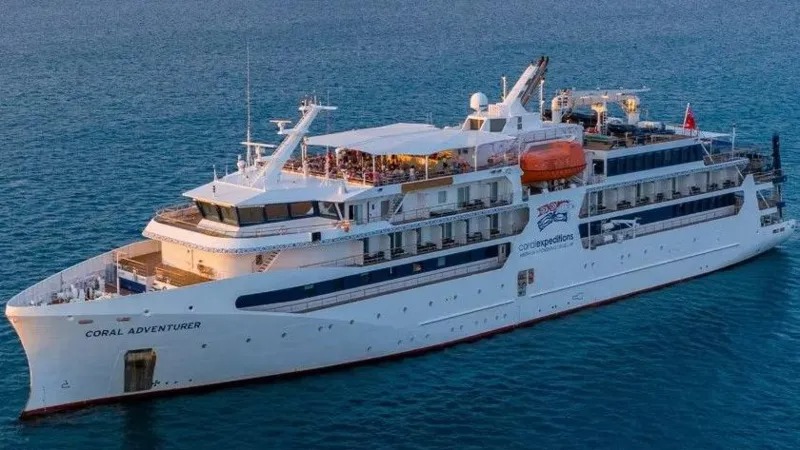 Cruise ship that left woman to die on island boarded by investigators