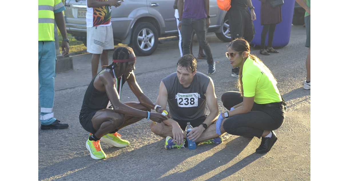 Iindongo breekt heerschappij Pomba op Wijdenboschbrug