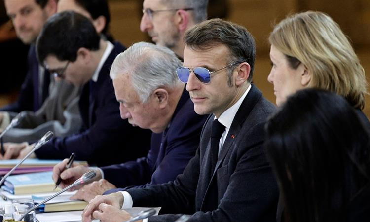 Macron sent message to Trump offering to host G7 meeting in Paris Thursday