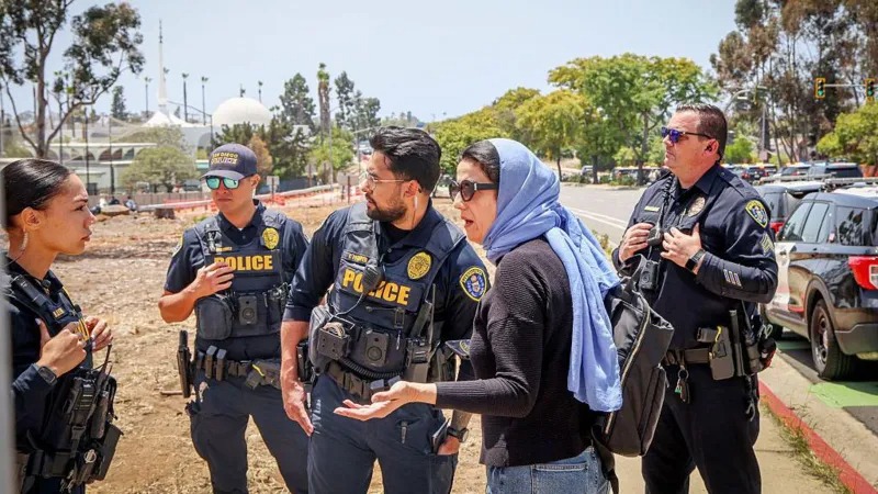 Father Of 8 Security Guard Hailed As Hero In San Diego Mosque Shooting