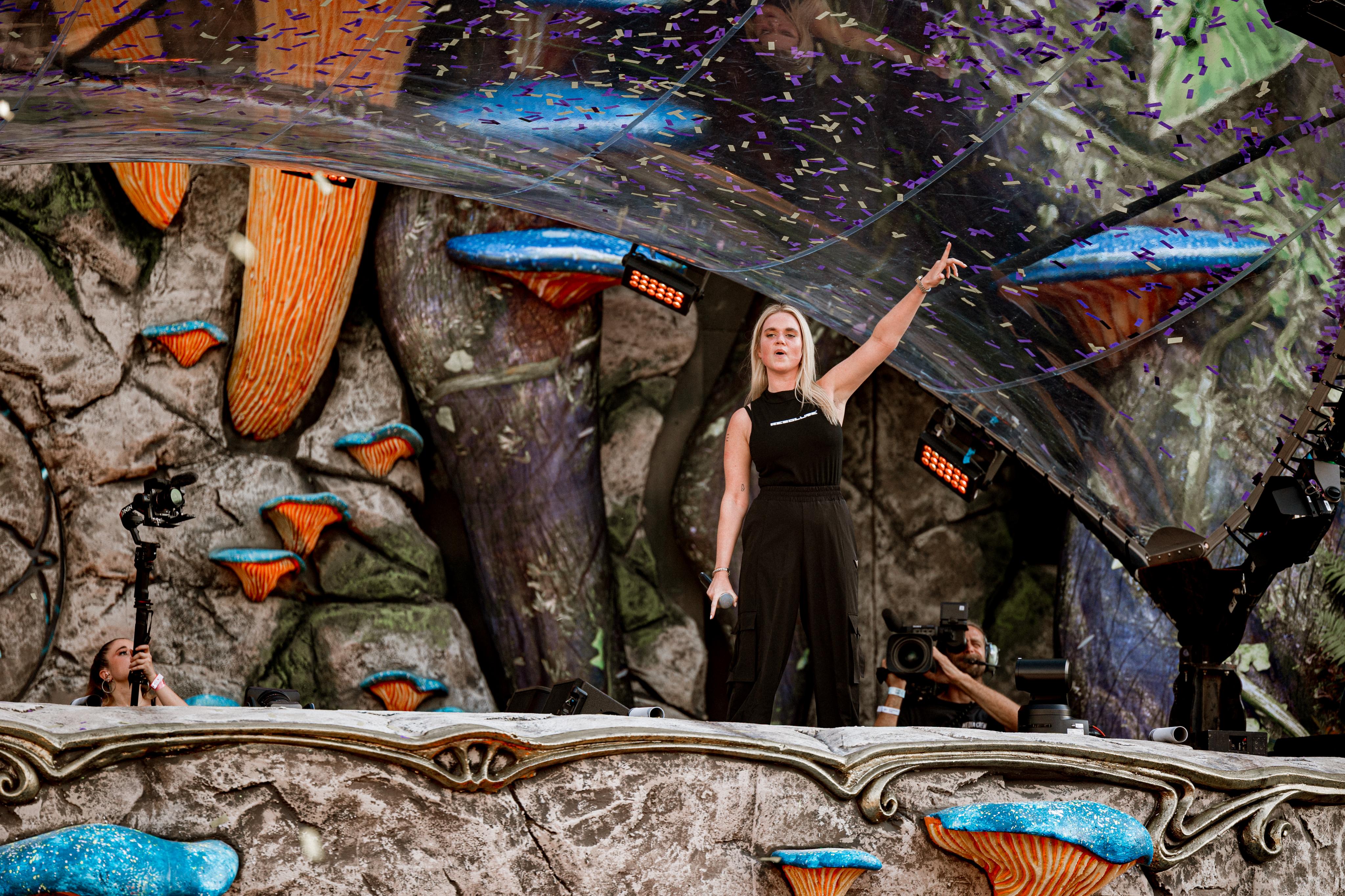 MANDY – Resolute – The Road to the MainStage