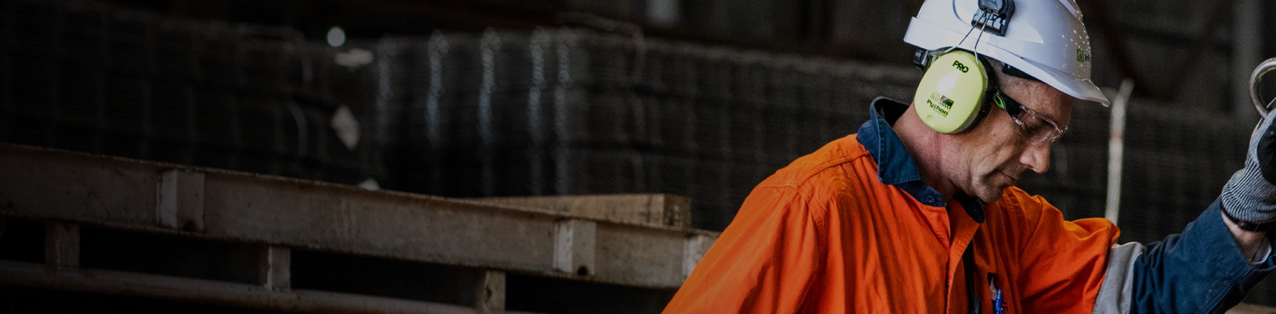 Totally Workwear, Work Clothes, Work Boots & Hi-Vis Online - Totally ...