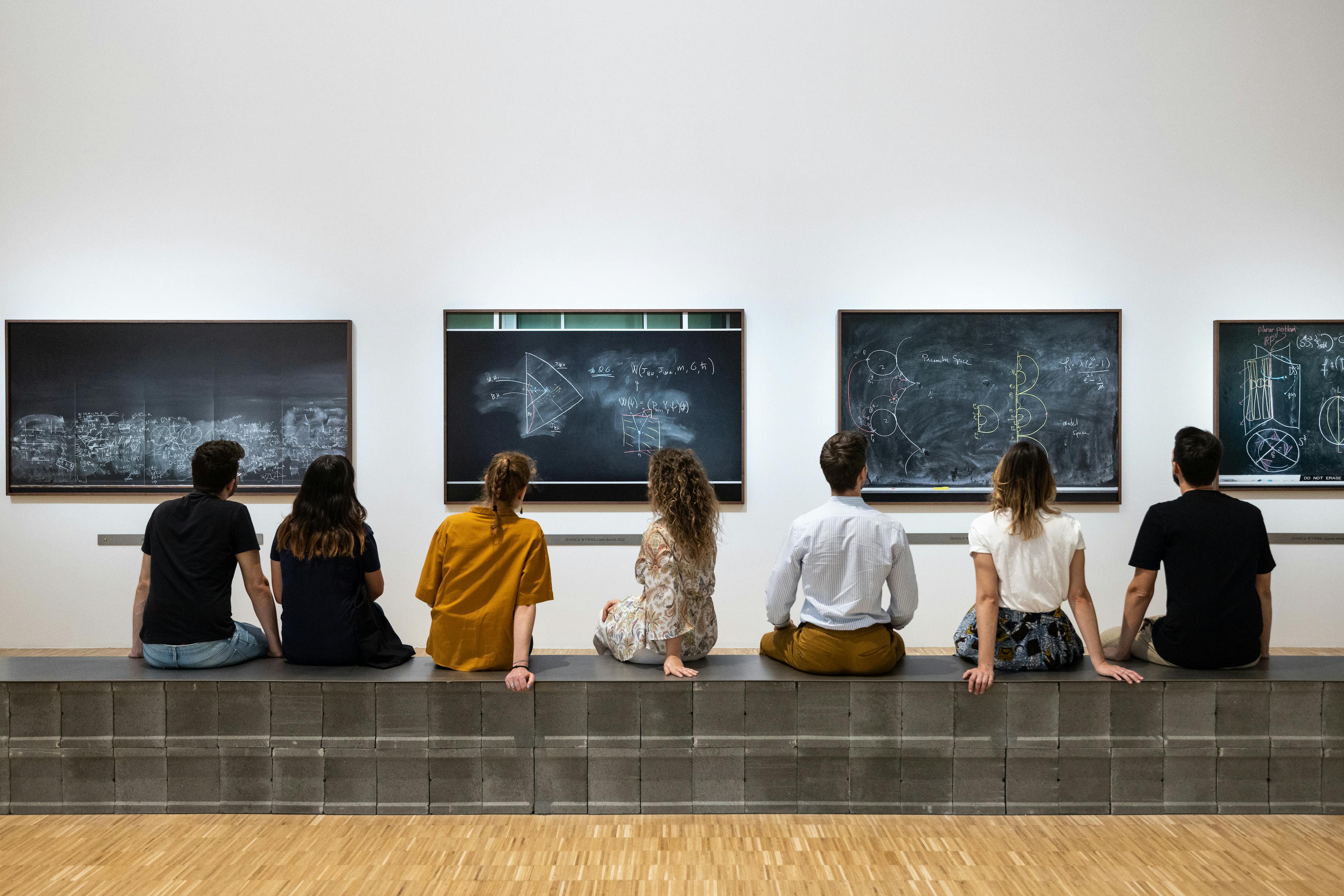 Blackboards as Canvases: Jessica Wynne and Carlo Rovelli | Triennale Milano