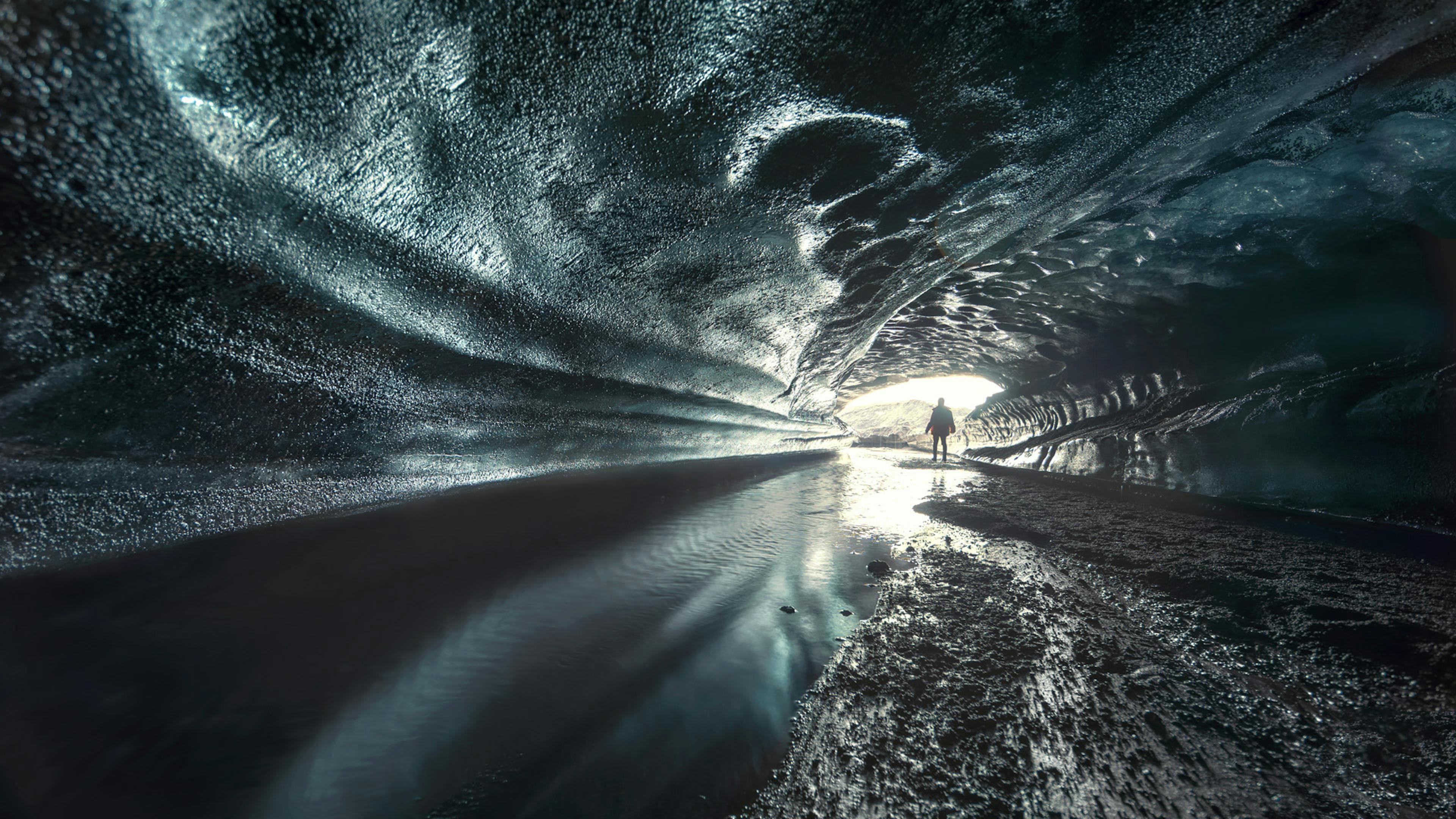 Everything you need to know about Ice Caves in Iceland | Tröll Expeditions