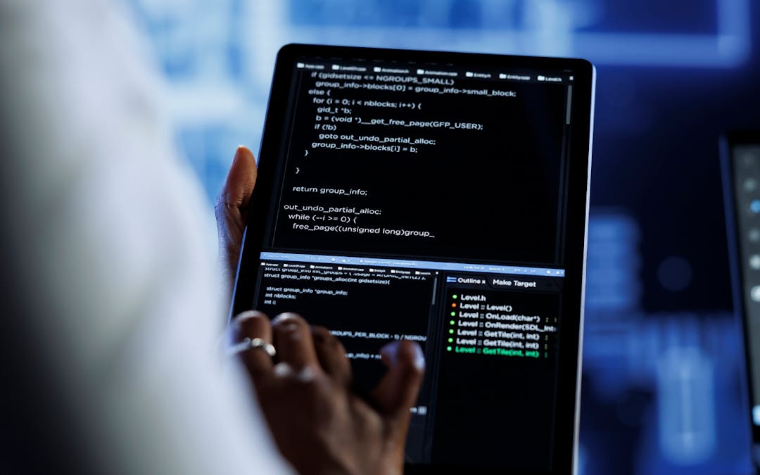 Go vs Rust: Which One To Choose For Web Development in 2024?