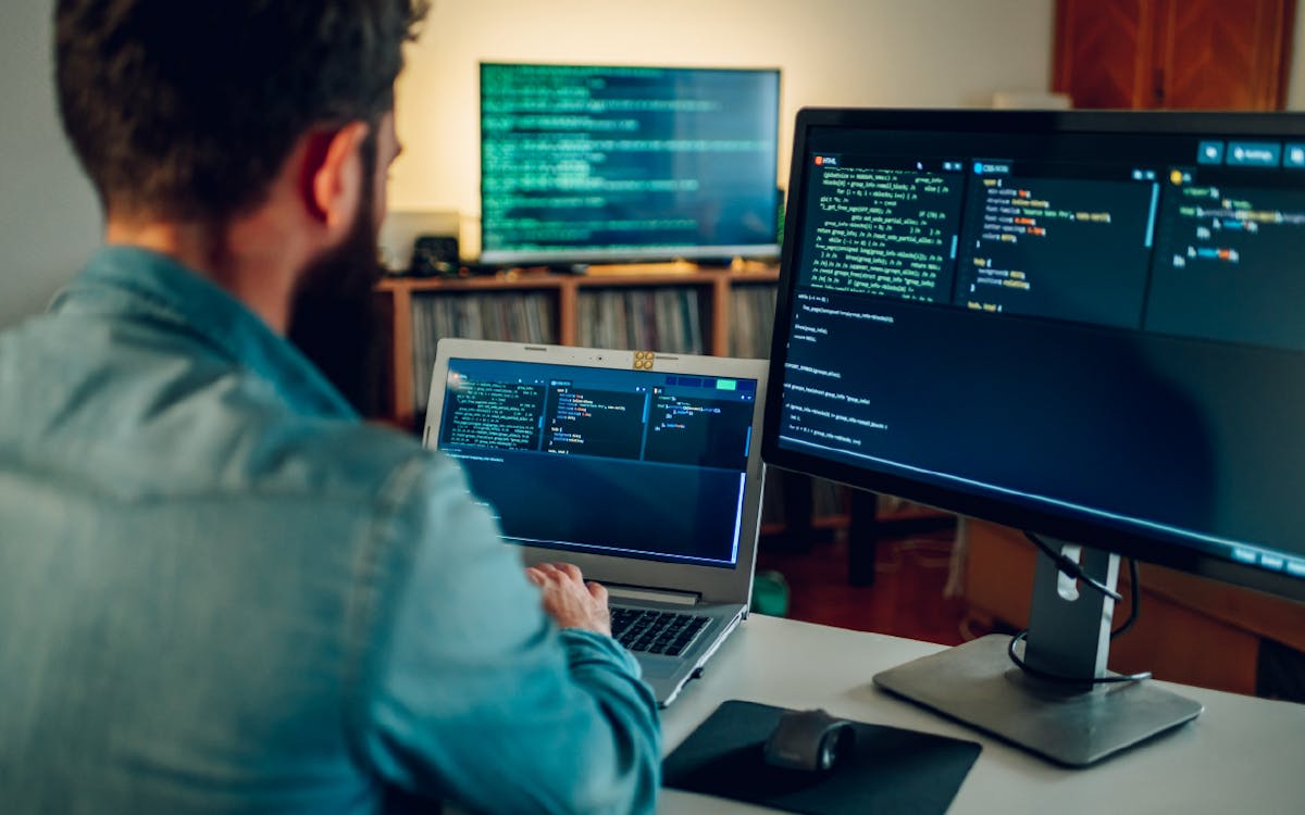 A Practical Guide on Time Series Anomaly Detection in Python