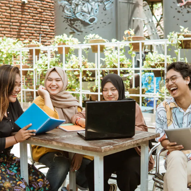 Tutoring Online vs In Person: The Ultimate Comparison