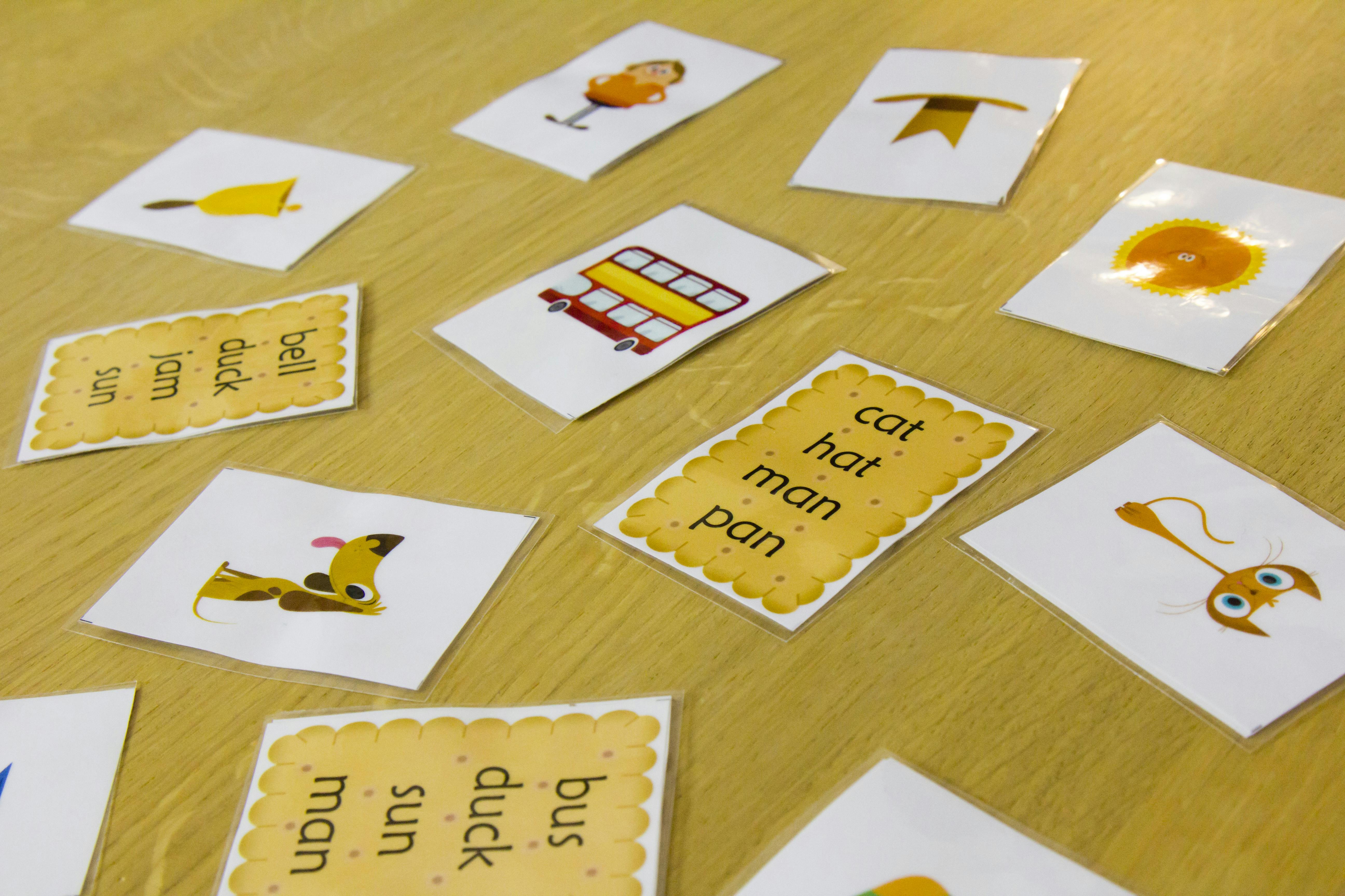 Cookie Flip printable phonics game
