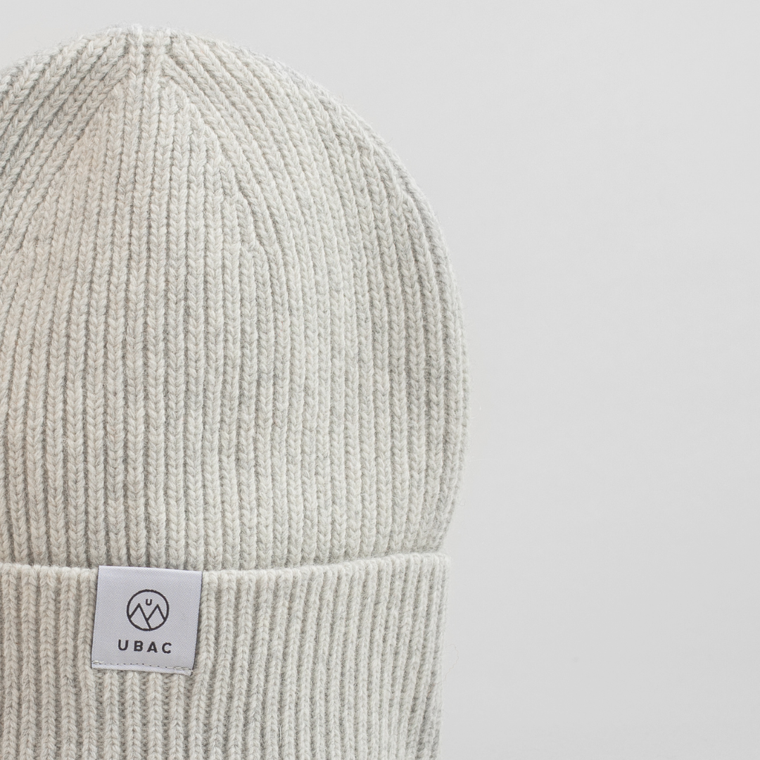 Accessoires & Chaussettes éco-responsables en laine recyclée | Ubac