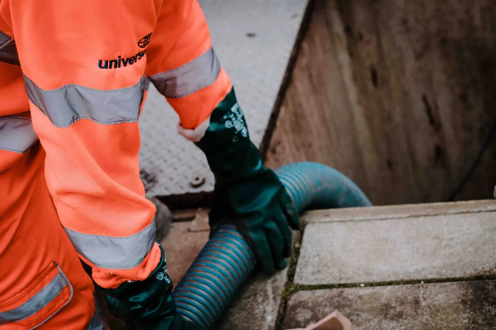 Grease Trap Emptying - Universal Tankers | Universal Tankers