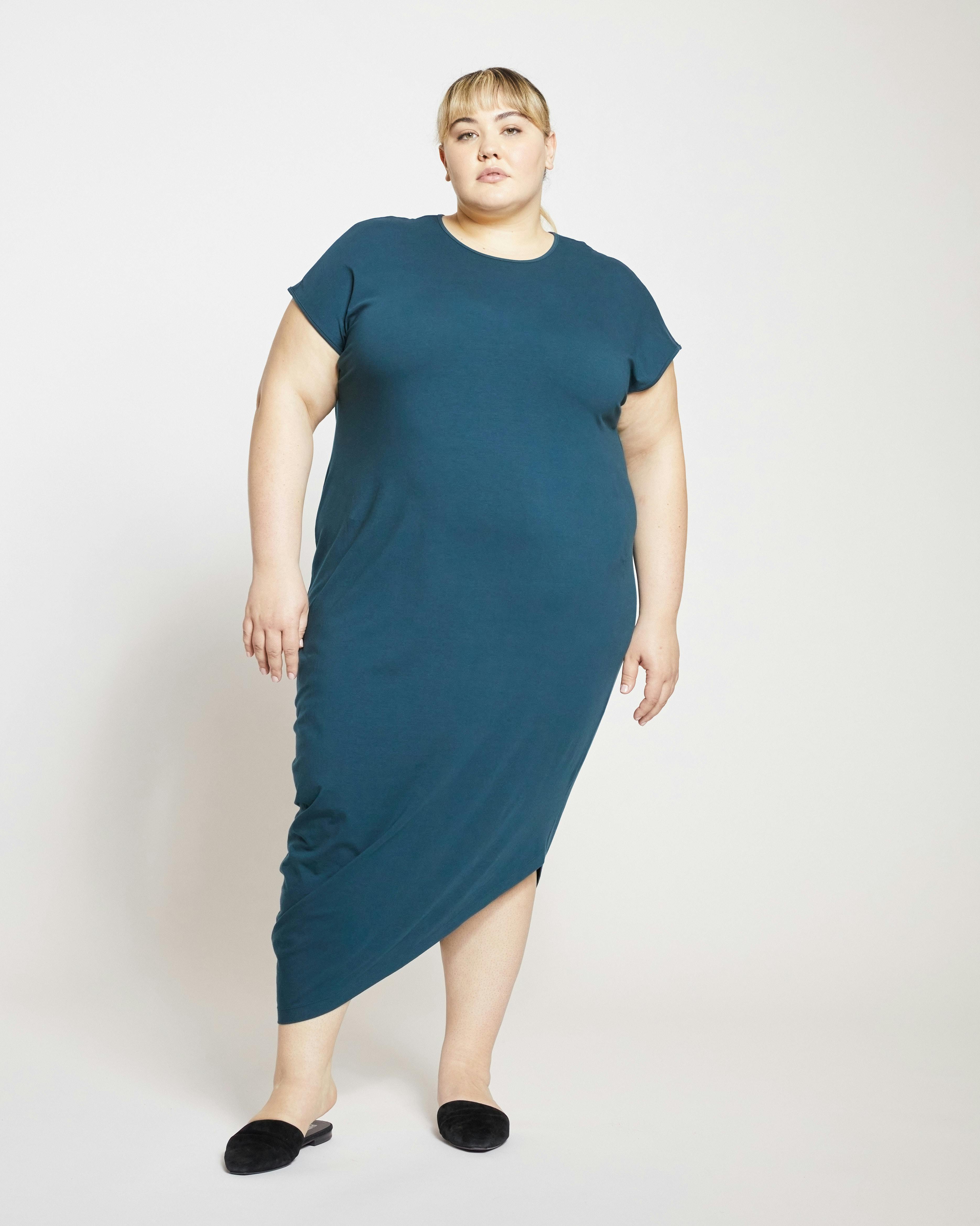 Iconic Geneva Dress - Deep Sea | Universal Standard