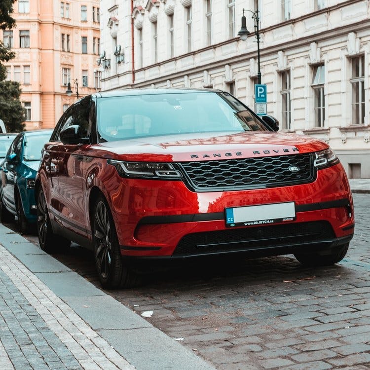 What size number plates do I need for a Range Rover?