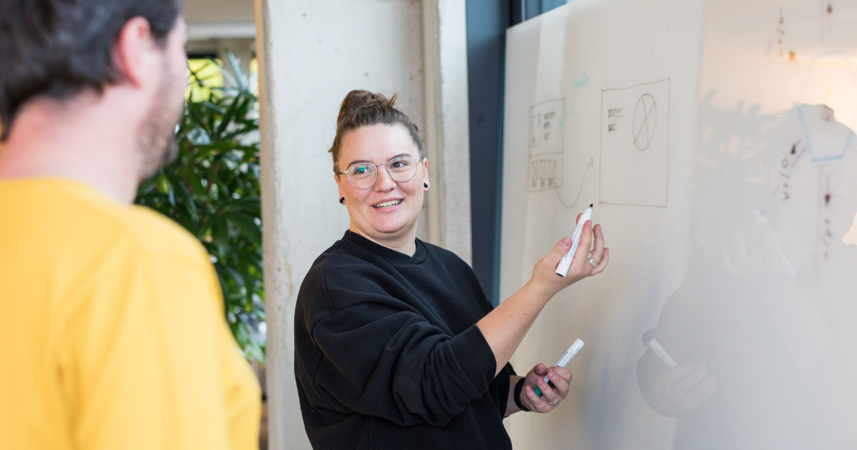Senior UI-Designerin Flora Maxwell | UX&I GmbH