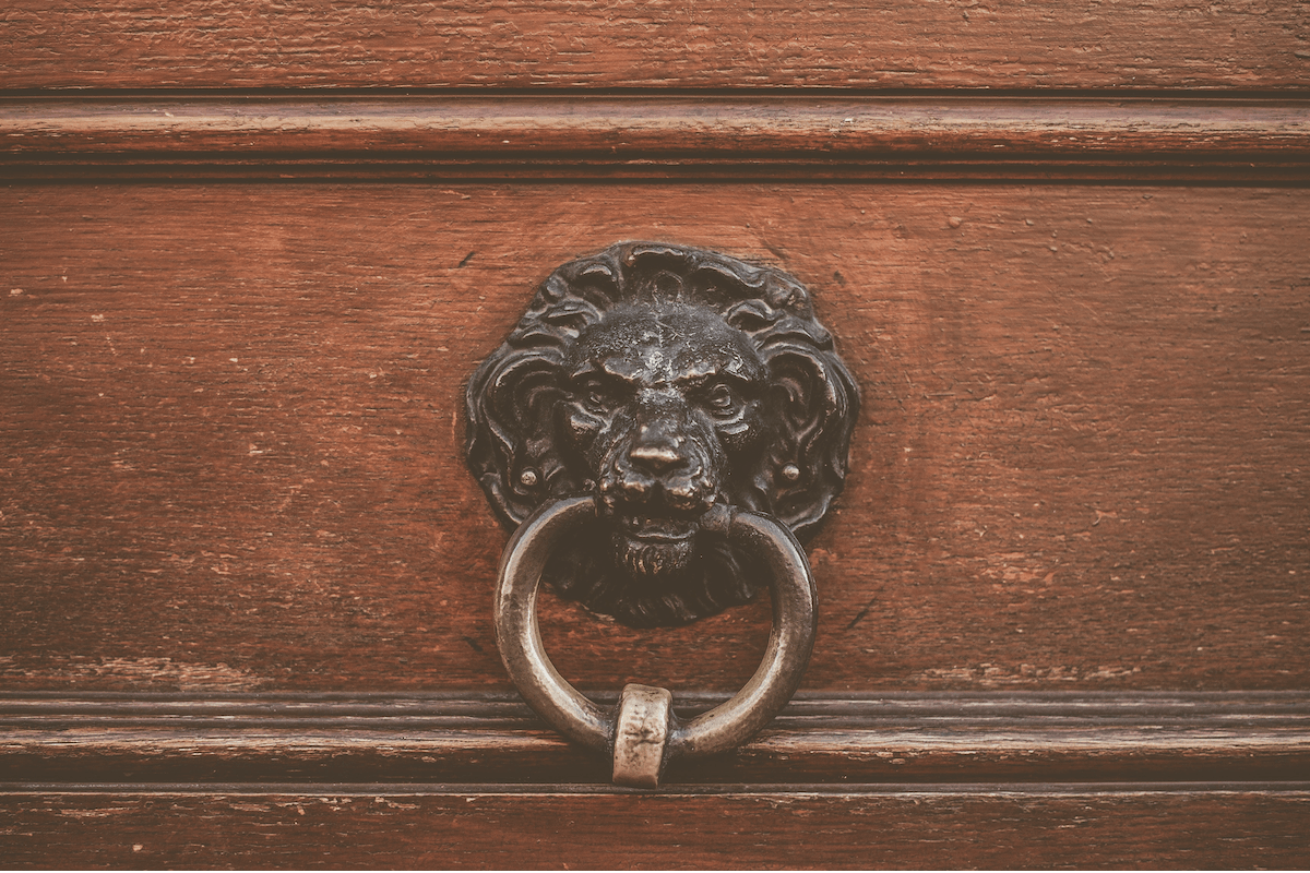 Learn About Antique Furniture | ValueMyStuff Highlights