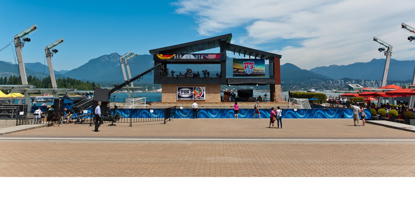Outdoor Plazas – Vancouver Convention Centre