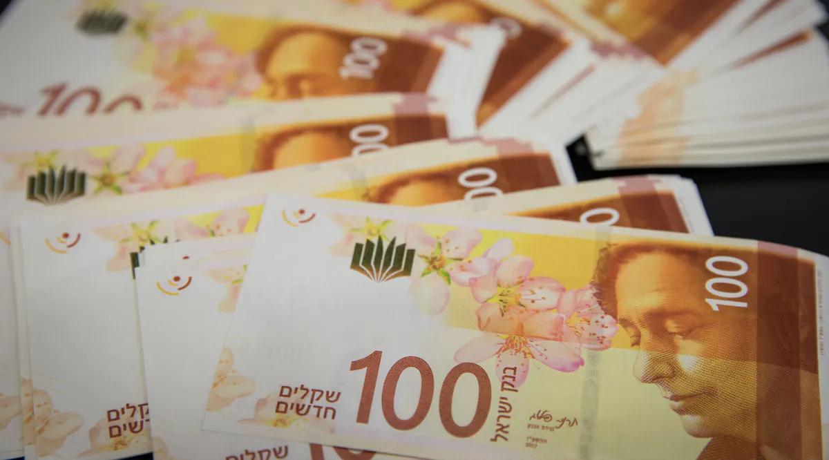 Shekel Spikes To 25 Year High Against Dollar Highlighting Threat To Shekel Spikes To 25 Year High Against Dollar Highlighting Threat To