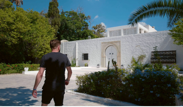 About Us | Villa Specialists | Villa Plus