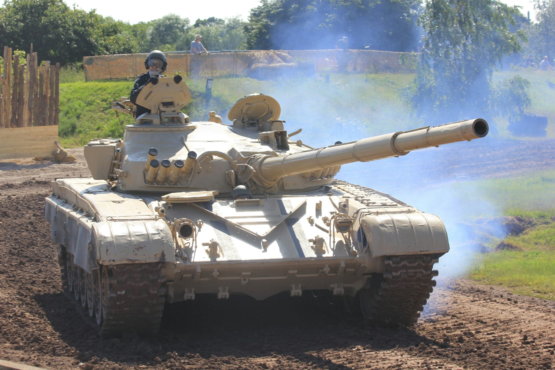 How To Drive A Tank: A Beginner's Guide - Virgin Experience Days