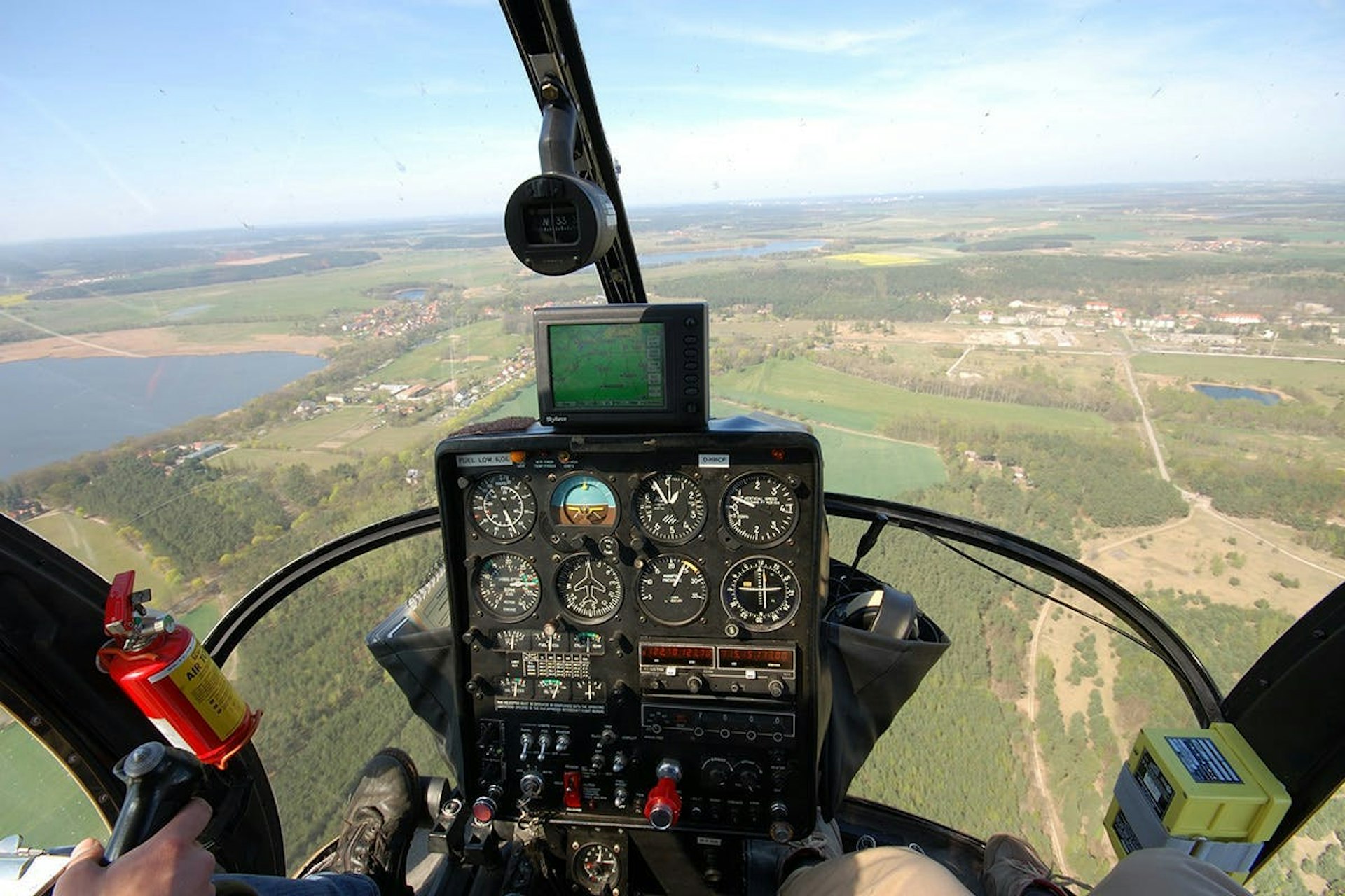 How To Become A Helicopter Pilot (Including Skills & Salary)
