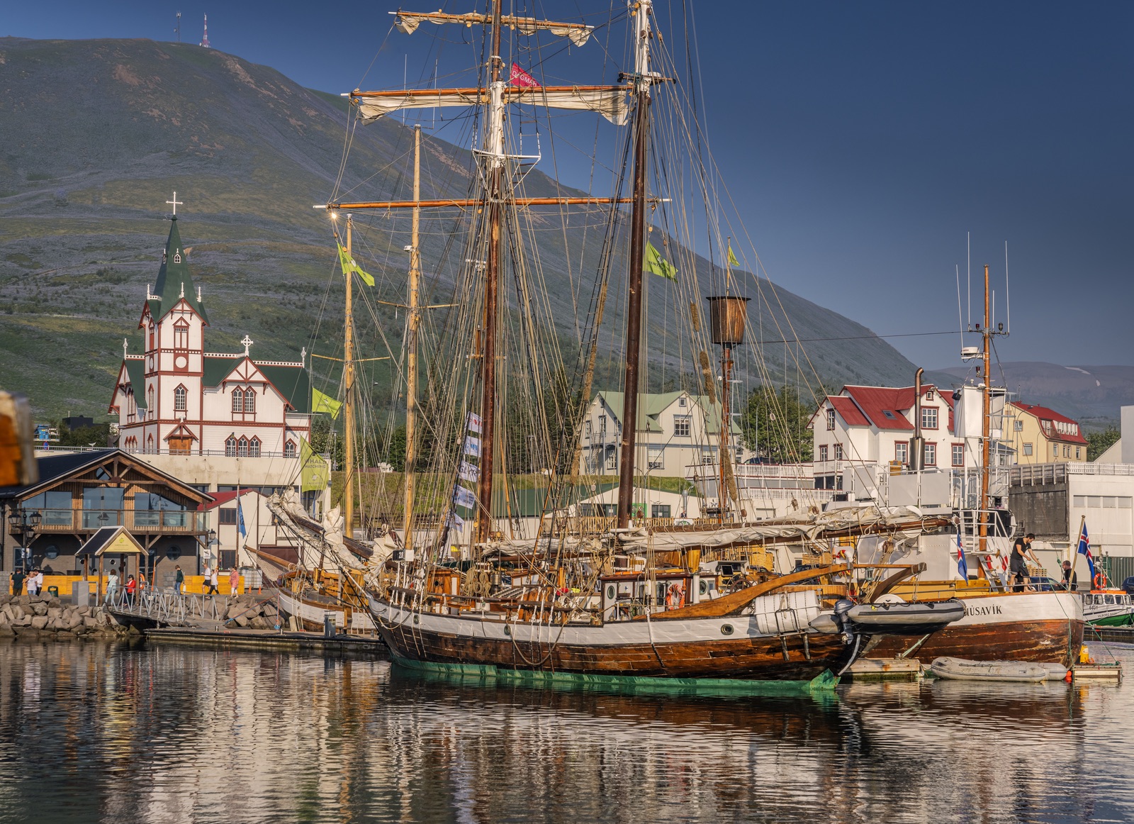 Icelandic Towns and Villages