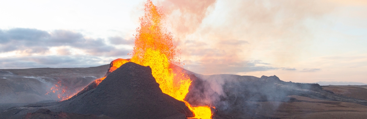 Small Volcanic Eruption - No Disruption | PLAY airlines