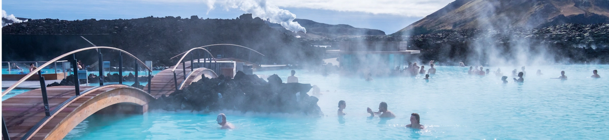 Your Guide to Iceland's Hot Springs | Blog | PLAY airlines
