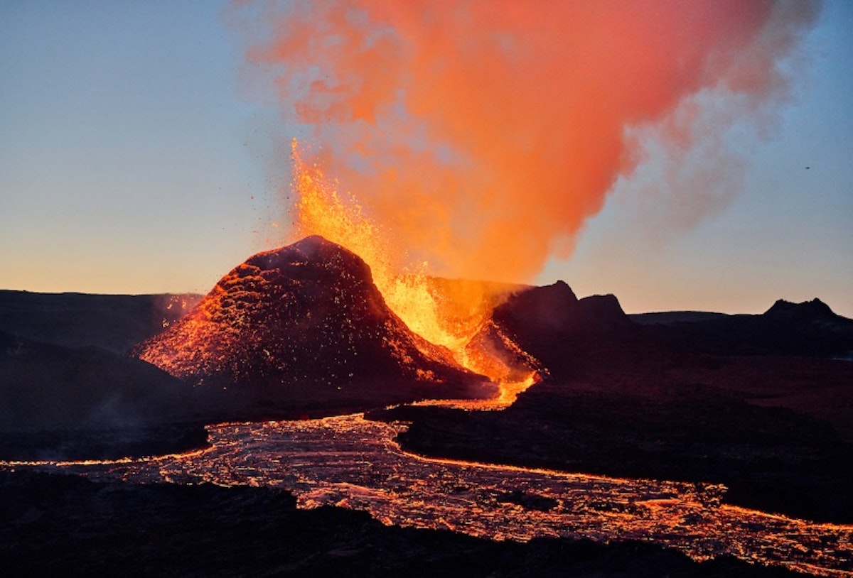 Your Guide to Iceland's Volcanoes | Blog | PLAY airlines