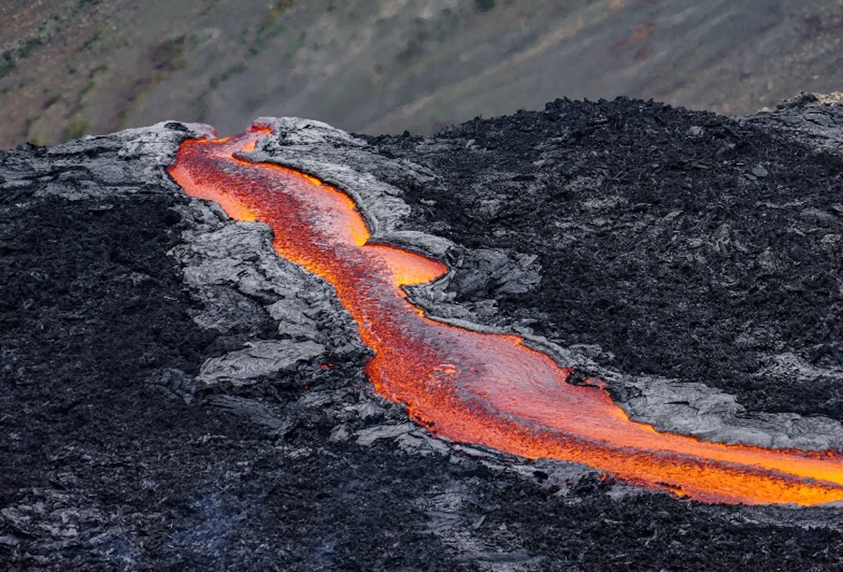 Your Guide to Iceland's Volcanoes | Blog | PLAY airlines