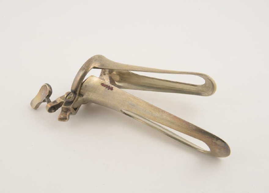 A nasty history of the vaginal speculum | Wellcome Collection