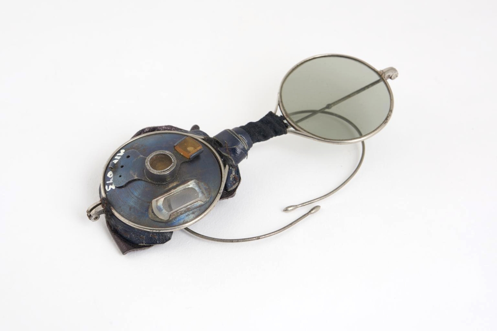 The Victorian perspective on spectacles | Wellcome Collection