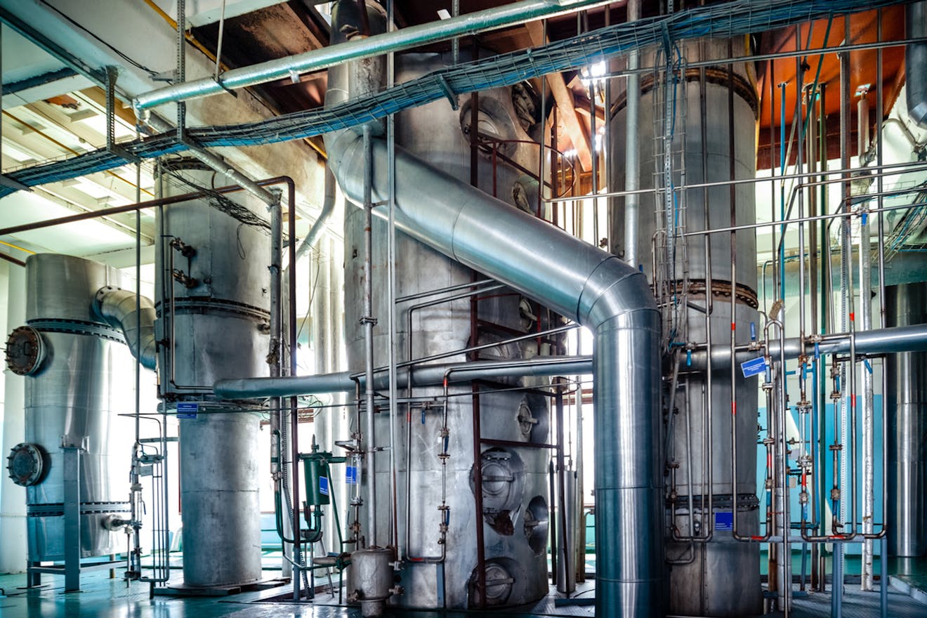 Vodka Production: From Raw Ingredients to Pure Spirit - Maison du Whisky