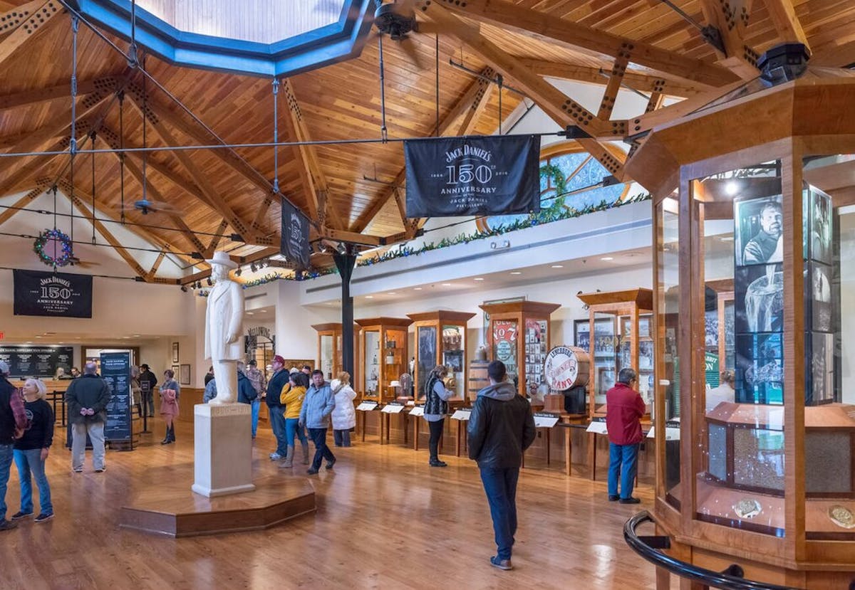 Histoire de Jack Daniel’s : origines d’un Tennessee whiskey emblématique - Maison du Whisky