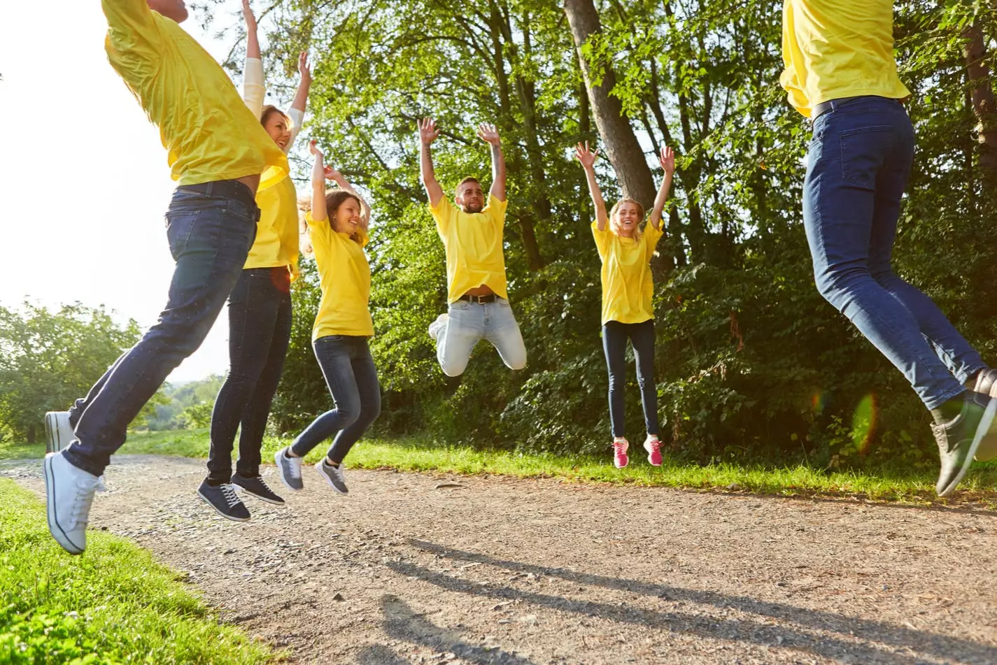 Best Survival Team Building Exercises, Activities, Games & Scenarios ...