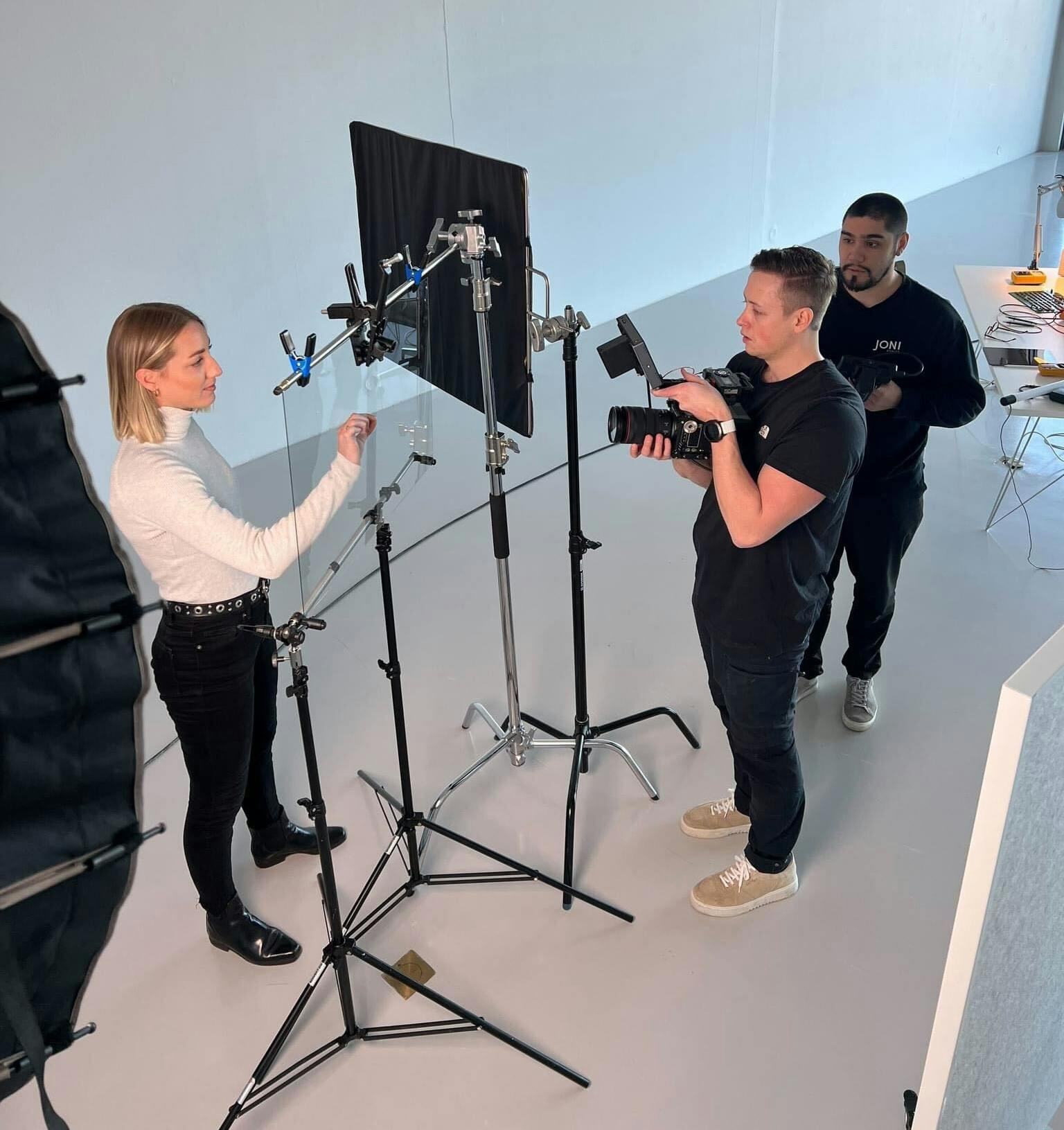 Kontakt | Produktionbolag | Wilson Studio