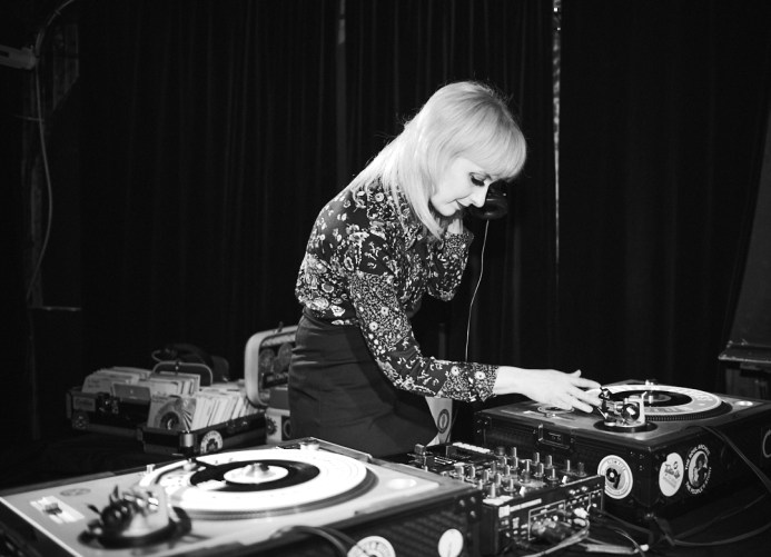 Cher, DJ Cher | Vinyl DJ