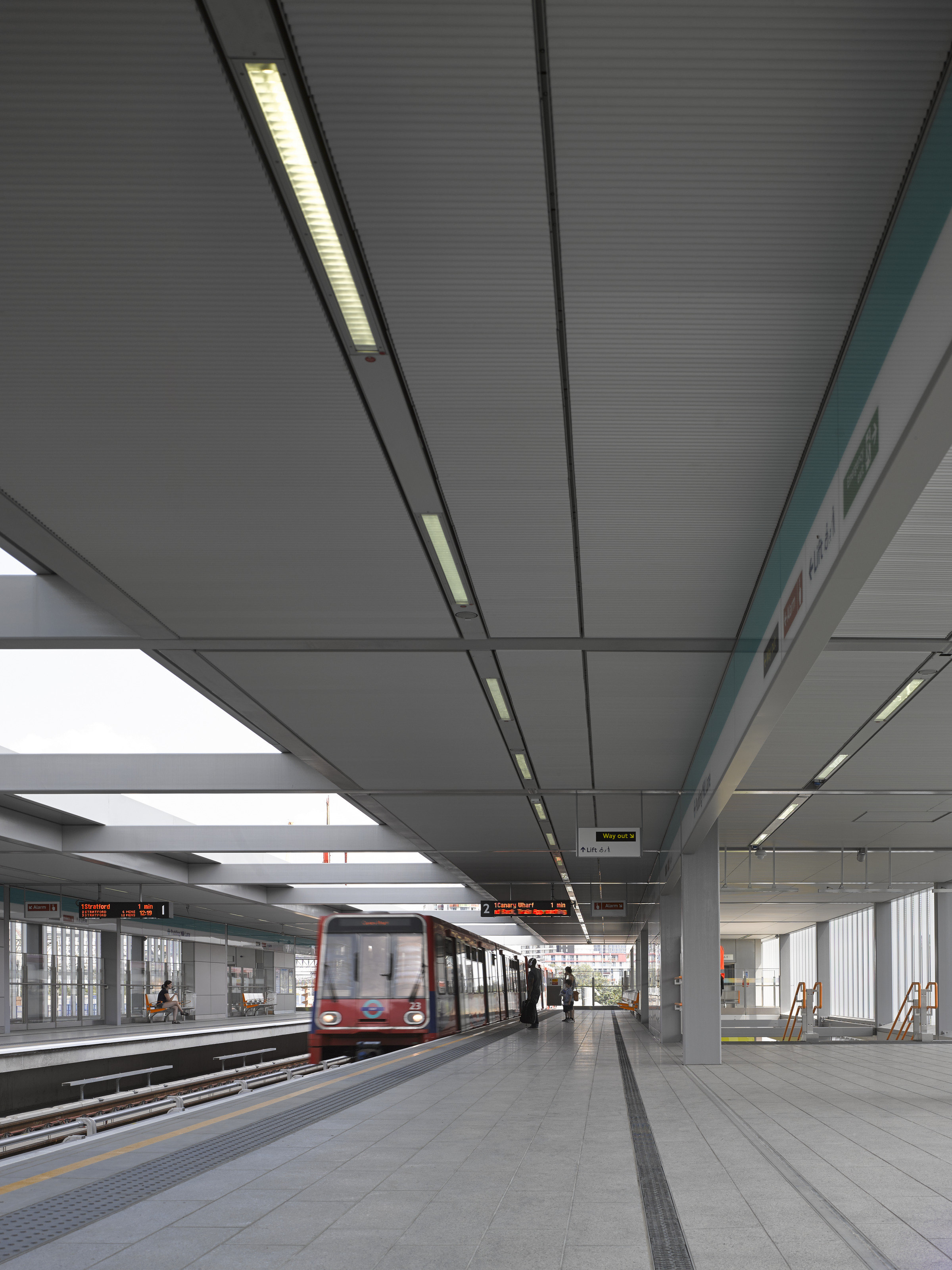 Docklands Light Rail – DLR | WW+P