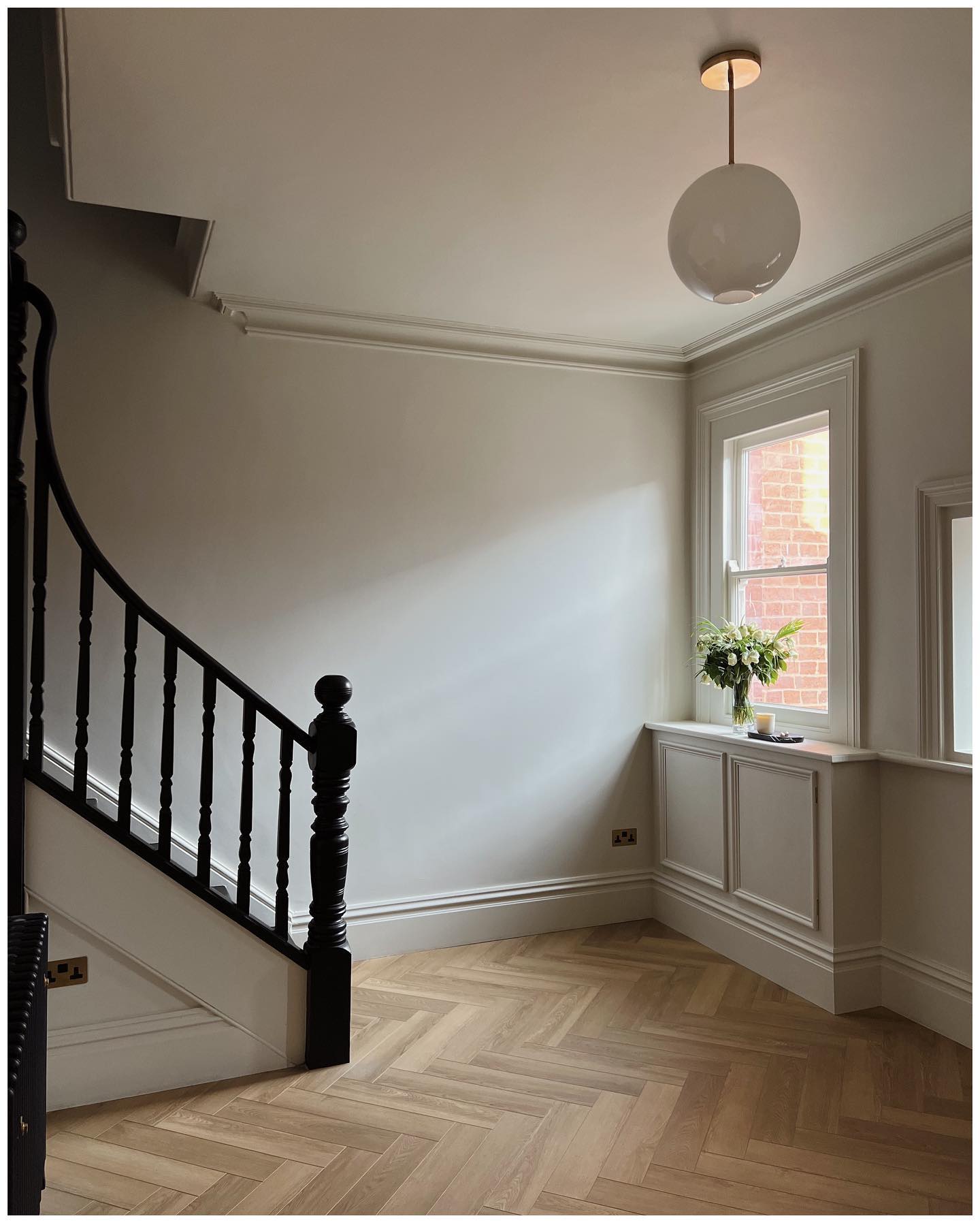 The best warm neutral paint colours for harmonious interiors