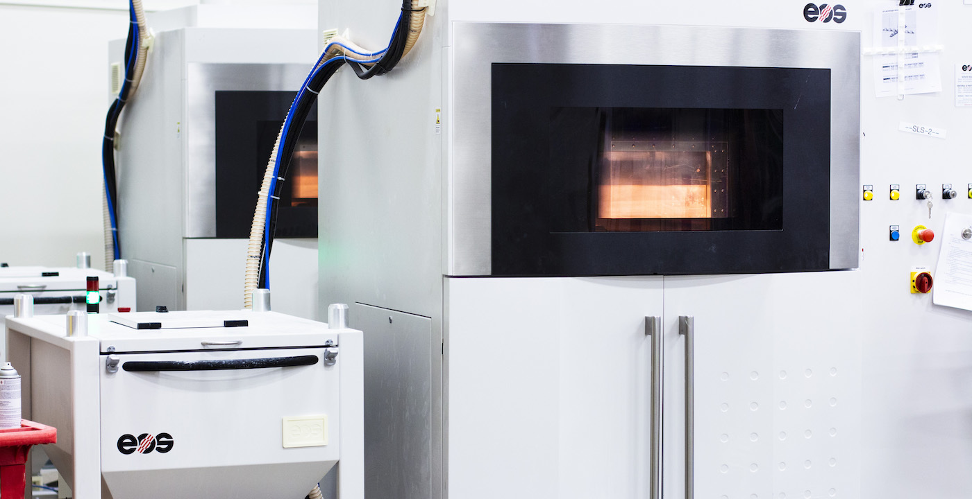 SLS vs. MJF: Differences and Comparison | Xometry