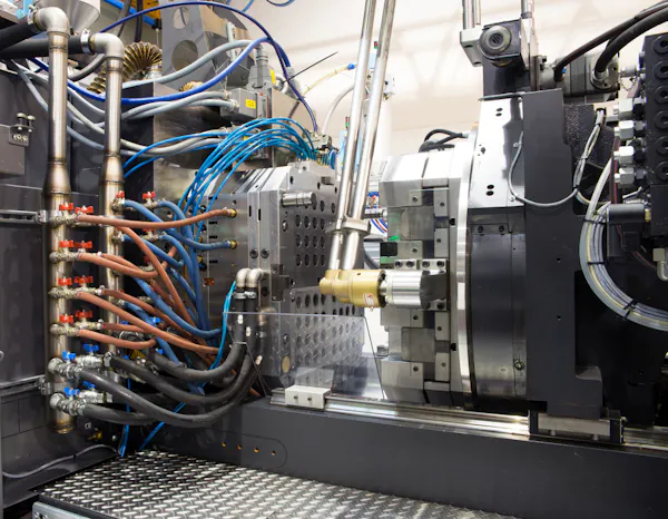 Custom Plastic Injection Molding Services | Molding Online Quote | Xometry