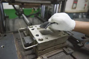 Quick Turn Injection Molding | Expediting | Quote