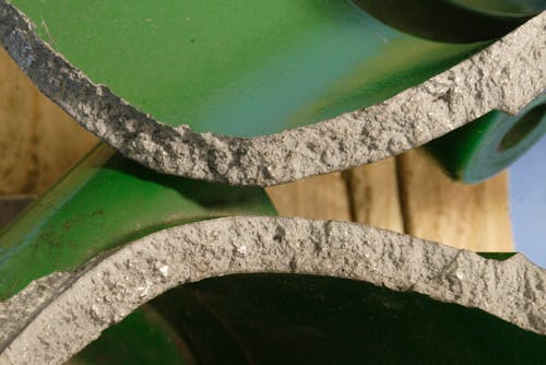 Brittle Failure: Definition, Causes, and Prevention | Xometry